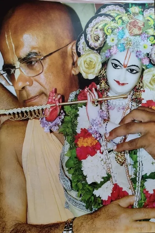 HH Gopal Krishna Goswami Maharaj Folding Hands Poster | 24×36 Inches | Portrait – Golden Age Media